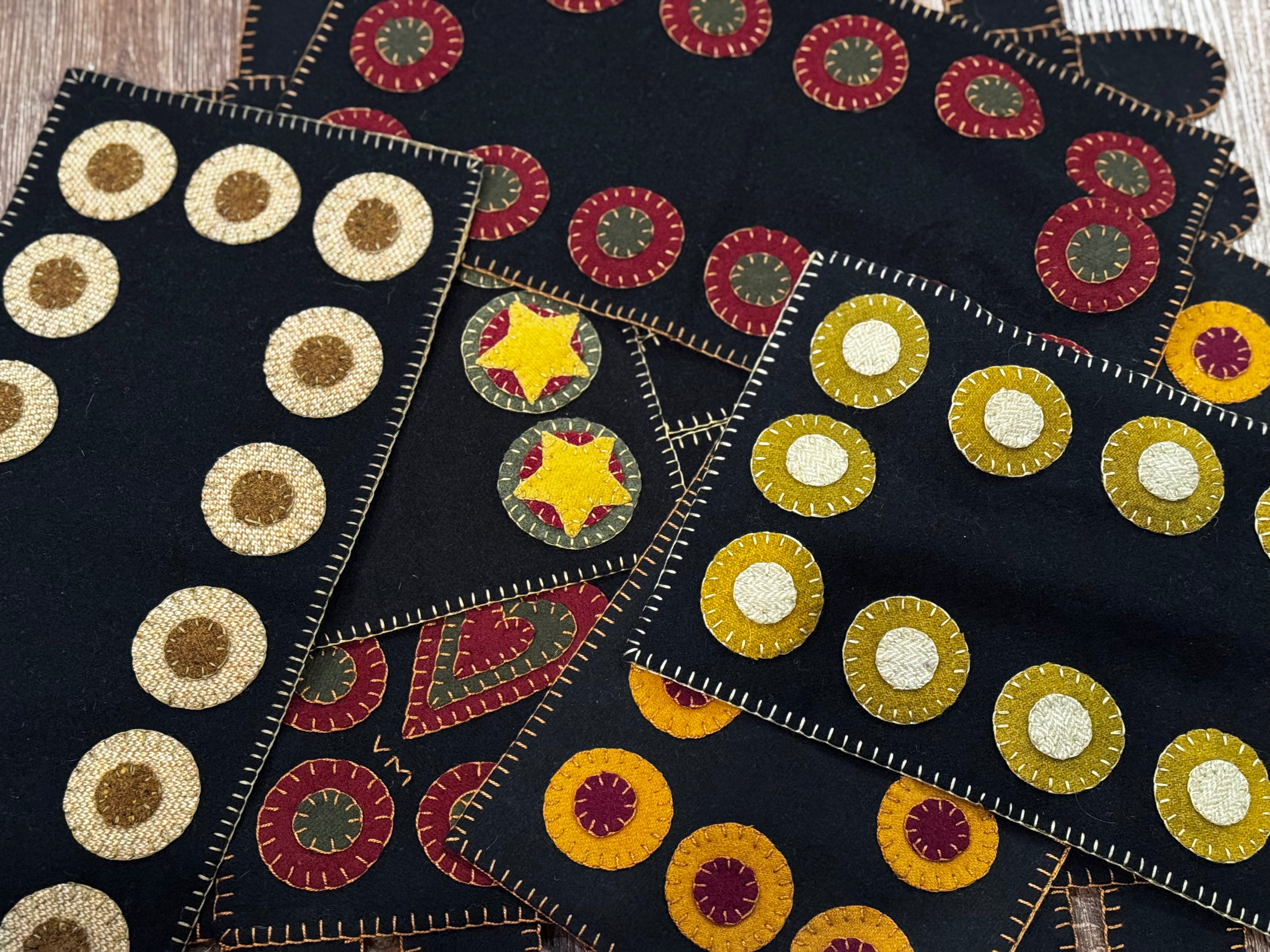 Handmade Wool Penny & Appliqué Runners – Pine Cone Gift Shoppe