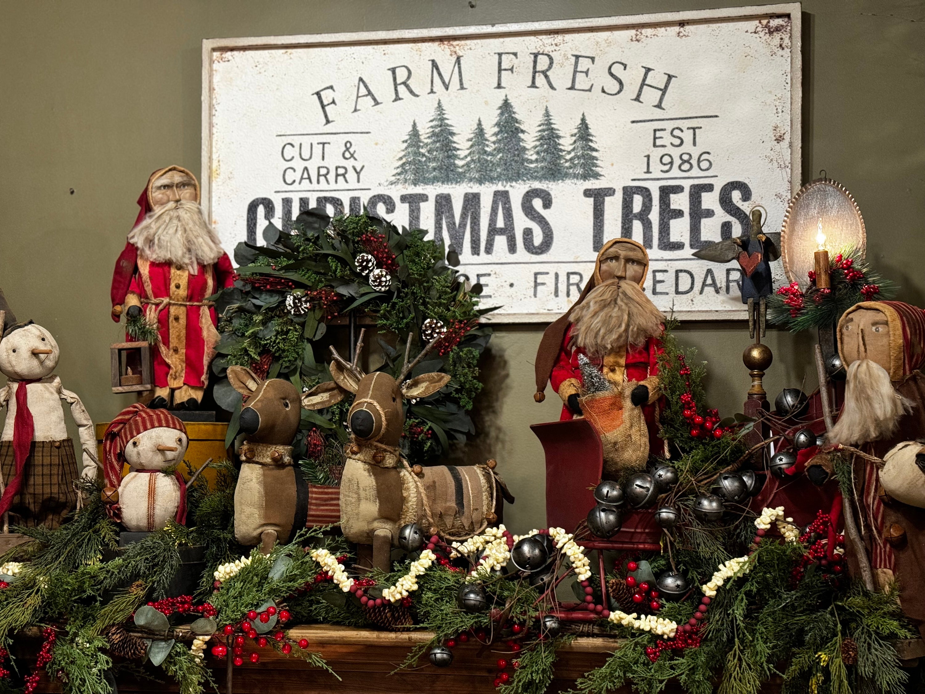 Pine Cone Gift Shoppe - Primitive and Colonial Decor